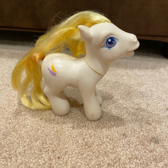 My Little Pony | Toys | My Little Pony G3 Flutterbutter 202 Toys R Us ...